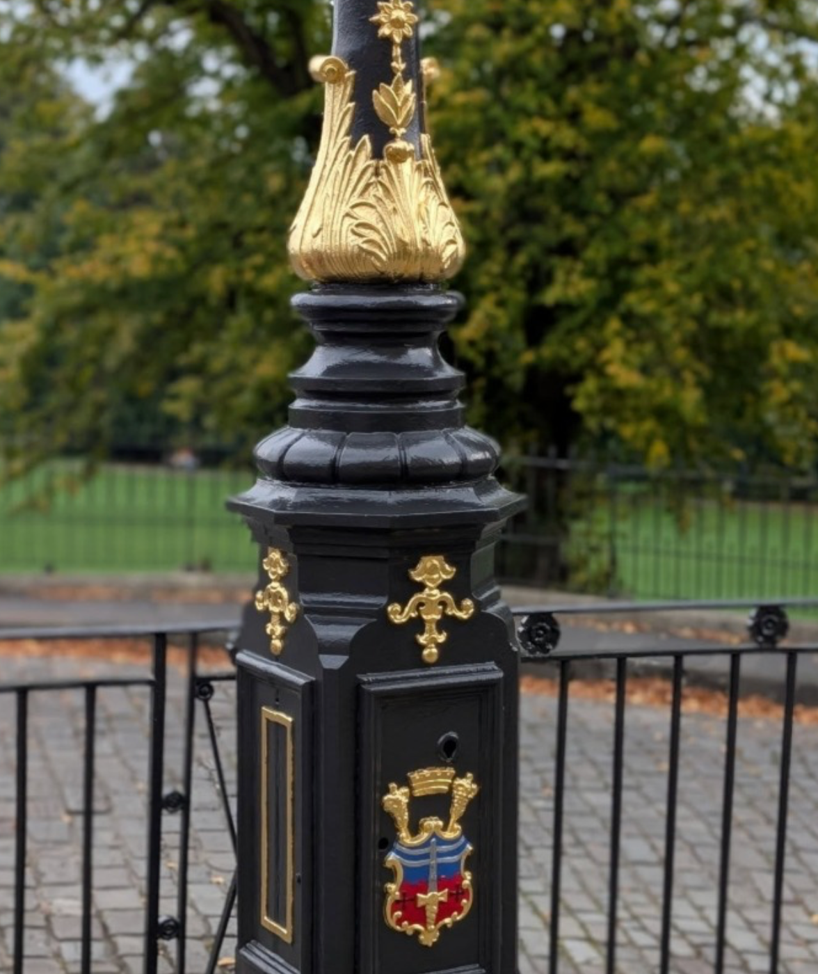 The Royal Crescent Gold Leaf Gilding by KSR Gilding– Wrights of Lymm