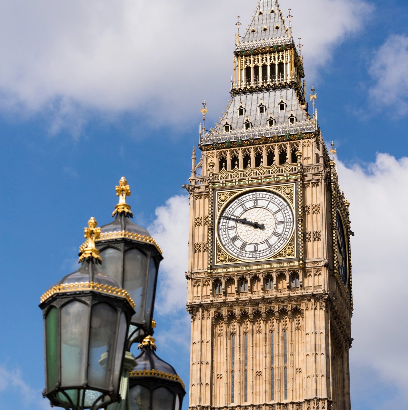Elizabeth Tower Clock Face in London– Wrights of Lymm